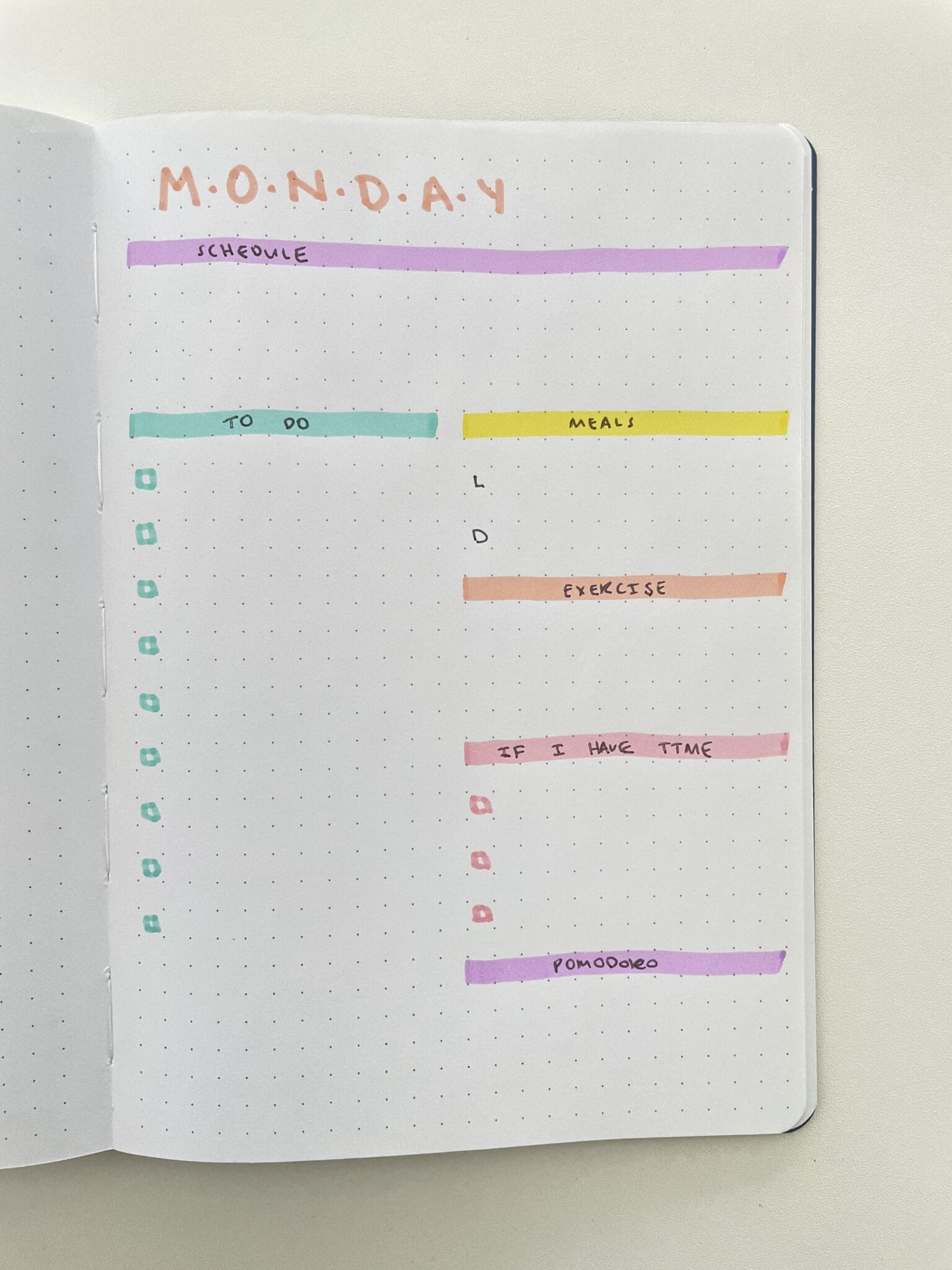 7 Colorful Day to a Page Bullet Journal Layout Ideas – All About Planners