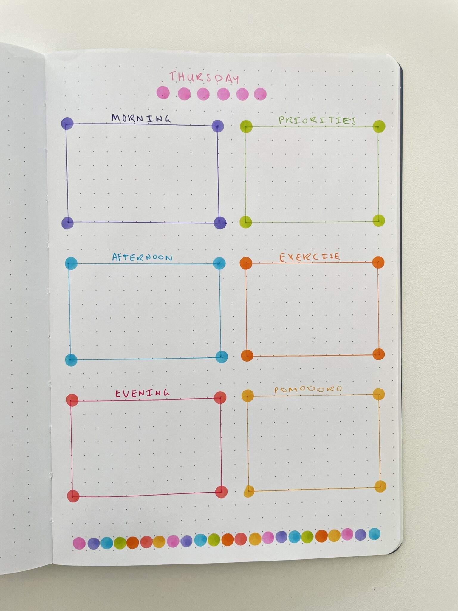 7 Colorful Day to a Page Bullet Journal Layout Ideas – All About Planners